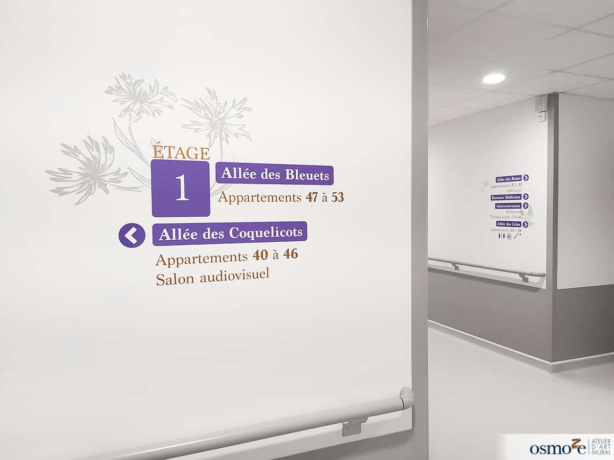 Décorations murales et signalétiques fonctionnelles à l'EHPAD Le ...
